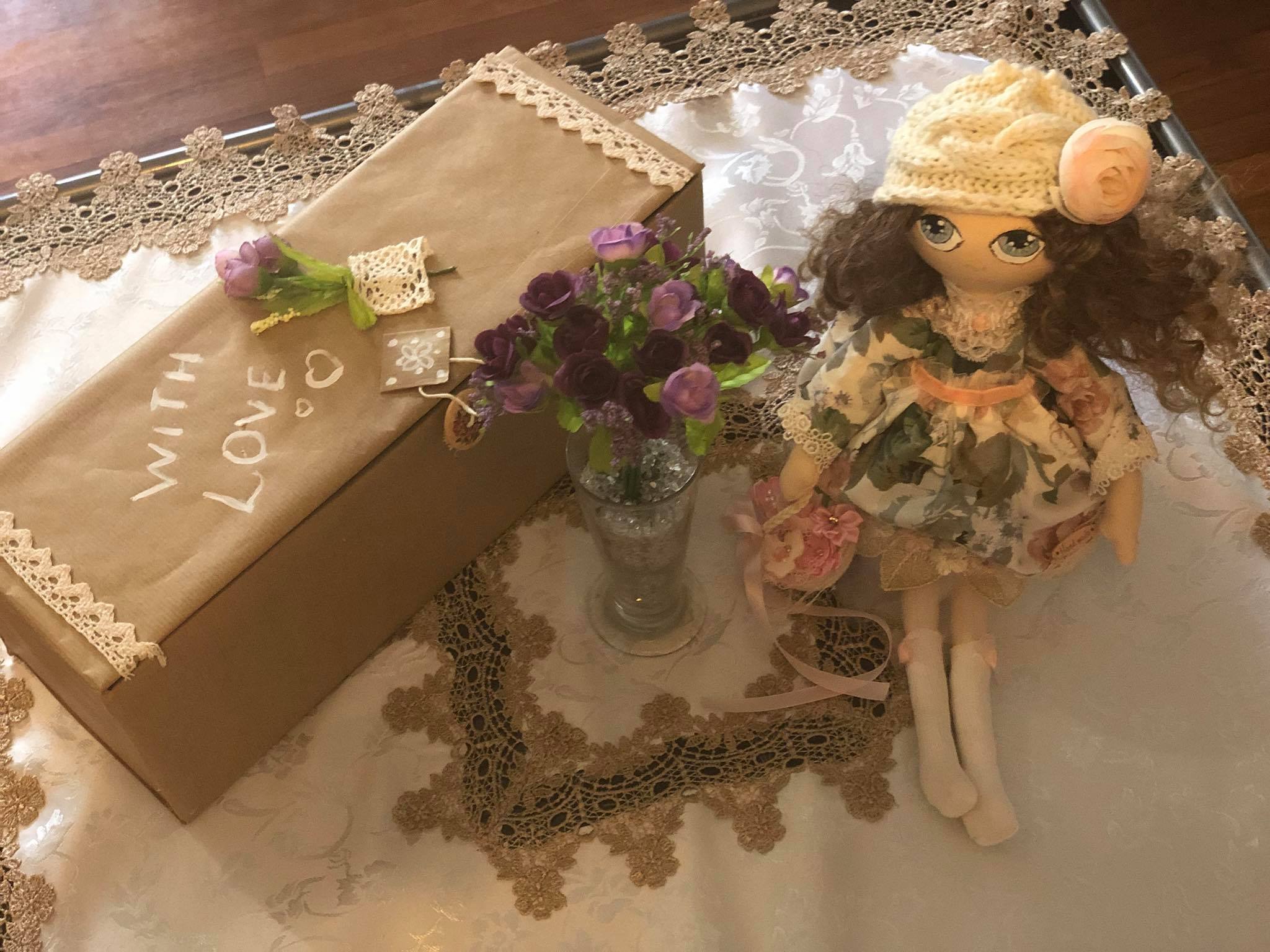 Packing – Charming Dolls by Marina Suraieva